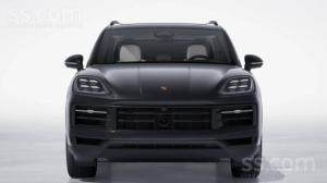 Melns Porsche Cayenne 2024 Rīga, ar dzinēja tilpumu 3.00 L un nobraukumu 20 tūkst. km par 95900 €, foto 10 vietnē AUTOMOTO.COM.LV