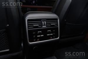 Black Porsche Cayenne 2024 in Riga, with an engine capacity of 3.00 L and mileage of 29 thousand km for 90000 €, photo 26 on AUTOMOTO.COM.LV