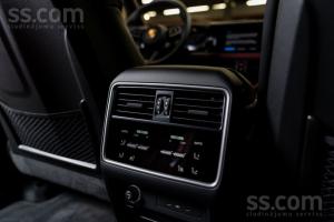 Black Porsche Cayenne 2024 in Riga, with an engine capacity of 3.00 L and mileage of 29 thousand km for 86000 €, photo 15 on AUTOMOTO.COM.LV