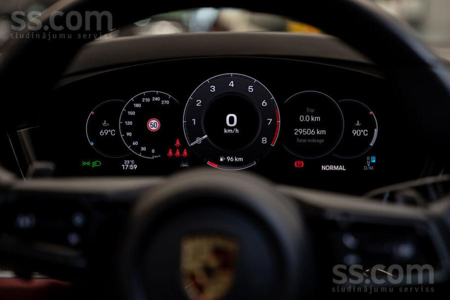 Black Porsche Cayenne 2024 in Riga, with an engine capacity of 3.00 L and mileage of 29 thousand km for 86000 €, photo 16 on AUTOMOTO.COM.LV