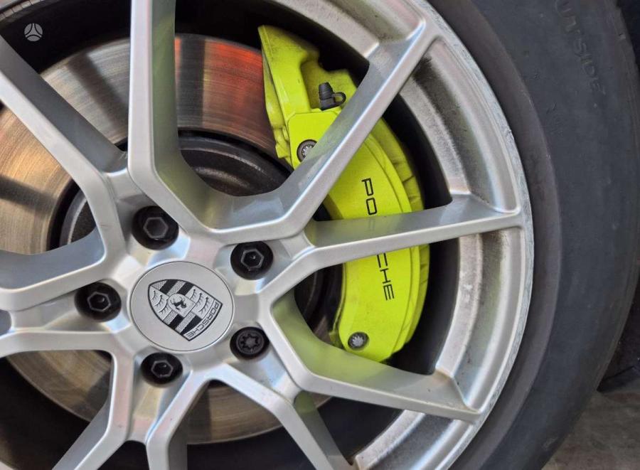 Melns Porsche Cayenne 2024 Klaipėda, ar dzinēja tilpumu 3.00 L un nobraukumu 47 tūkst. km par 27750 €, foto 20 vietnē AUTOMOTO.COM.LV
