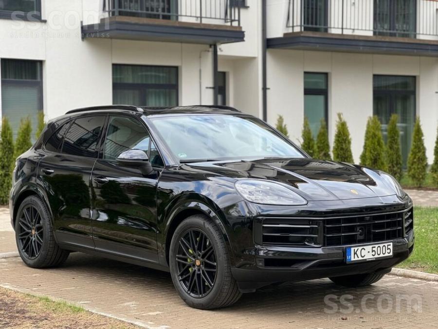 Black Porsche Cayenne 2024 in Riga, with an engine capacity of 3.00 L and mileage of 21 thousand km for 88600 €, photo 1 on AUTOMOTO.COM.LV
