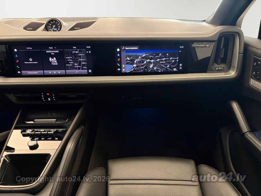 Black Porsche Cayenne 2024 in Tallinn, with an engine capacity of 2.90 L and mileage of 107 thousand km for 86900 €, photo 9 on AUTOMOTO.COM.LV