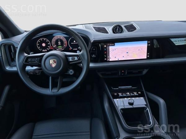 Melns Porsche Cayenne 2024 Rīga, ar dzinēja tilpumu 3.00 L un nobraukumu 42 tūkst. km par 90700 €, foto 7 vietnē AUTOMOTO.COM.LV