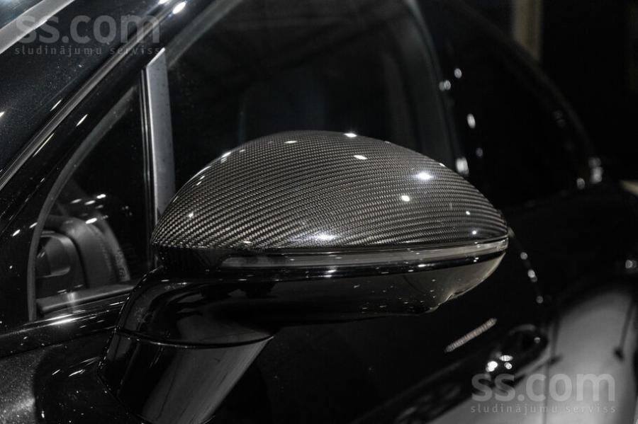 Black Porsche Cayenne 2025 in Riga, with an engine capacity of 3.00 L and mileage of 15 thousand km for 130500 €, photo 9 on AUTOMOTO.COM.LV