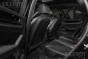 Black Porsche Cayenne 2025 in Riga, with an engine capacity of 3.00 L and mileage of 15 thousand km for 130500 €, photo 15 on AUTOMOTO.COM.LV