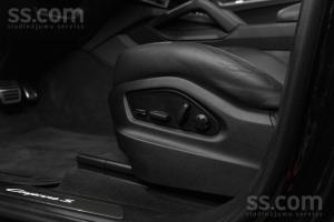 Black Porsche Cayenne 2025 in Riga, with an engine capacity of 3.00 L and mileage of 15 thousand km for 130500 €, photo 22 on AUTOMOTO.COM.LV