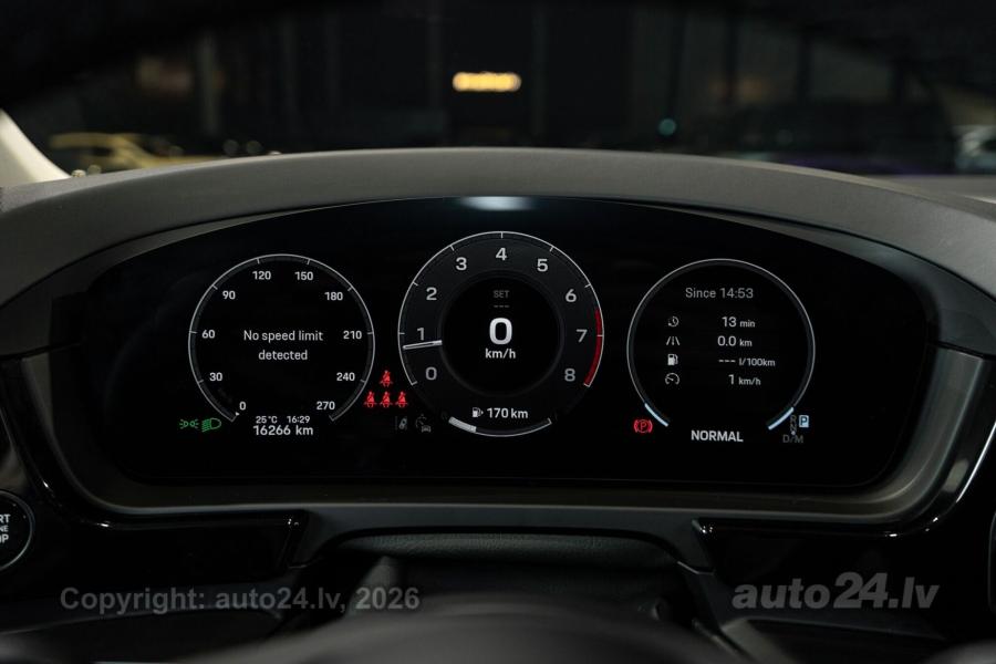 Black Porsche Cayenne 2025 in Riga, with an engine capacity of 3.00 L and mileage of 17 thousand km for 94138 €, photo 18 on AUTOMOTO.COM.LV