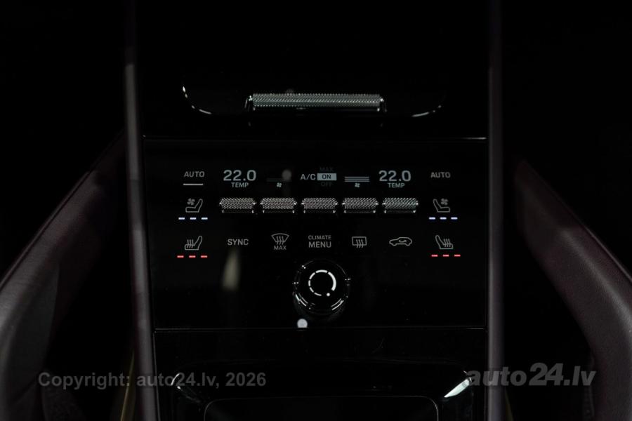 Black Porsche Cayenne 2025 in Riga, with an engine capacity of 3.00 L and mileage of 17 thousand km for 94138 €, photo 27 on AUTOMOTO.COM.LV