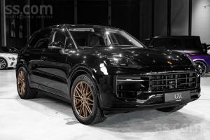 Melns Porsche Cayenne 2025 Rīga, ar dzinēja tilpumu 3.00 L un nobraukumu 17 tūkst. km par 94138 €, foto 4 vietnē AUTOMOTO.COM.LV