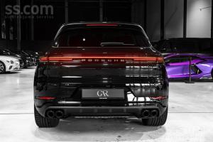 Melns Porsche Cayenne 2025 Rīga, ar dzinēja tilpumu 3.00 L un nobraukumu 17 tūkst. km par 94138 €, foto 6 vietnē AUTOMOTO.COM.LV