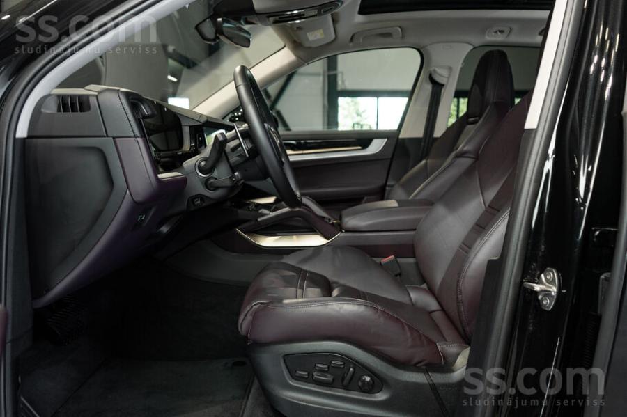 Melns Porsche Cayenne 2025 Rīga, ar dzinēja tilpumu 3.00 L un nobraukumu 17 tūkst. km par 94138 €, foto 9 vietnē AUTOMOTO.COM.LV