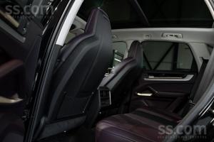 Melns Porsche Cayenne 2025 Rīga, ar dzinēja tilpumu 3.00 L un nobraukumu 17 tūkst. km par 94138 €, foto 15 vietnē AUTOMOTO.COM.LV