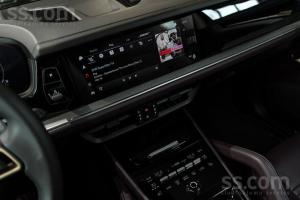 Melns Porsche Cayenne 2025 Rīga, ar dzinēja tilpumu 3.00 L un nobraukumu 17 tūkst. km par 94138 €, foto 21 vietnē AUTOMOTO.COM.LV