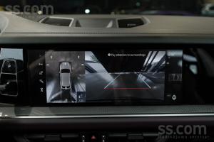 Melns Porsche Cayenne 2025 Rīga, ar dzinēja tilpumu 3.00 L un nobraukumu 17 tūkst. km par 94138 €, foto 22 vietnē AUTOMOTO.COM.LV