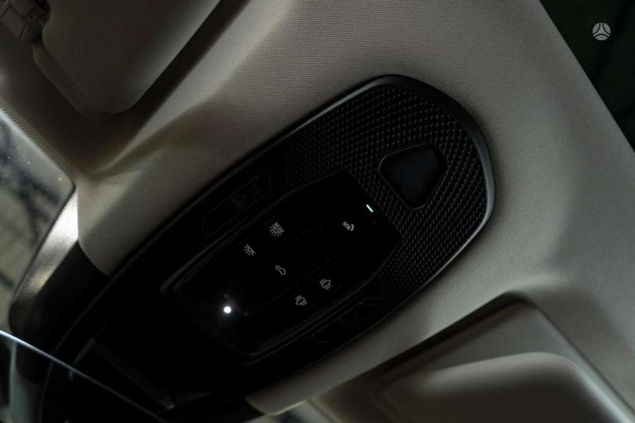 Melns Porsche Cayenne 2025 Rīga, ar dzinēja tilpumu 3.00 L un nobraukumu 17 tūkst. km par 94138 €, foto 20 vietnē AUTOMOTO.COM.LV