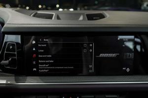 Melns Porsche Cayenne 2025 Rīga, ar dzinēja tilpumu 3.00 L un nobraukumu 17 tūkst. km par 94138 €, foto 24 vietnē AUTOMOTO.COM.LV