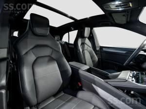 Melns Porsche Cayenne 2026 Rīga, ar dzinēja tilpumu 3.00 L un nobraukumu 9 tūkst. km par 124890 €, foto 6 vietnē AUTOMOTO.COM.LV
