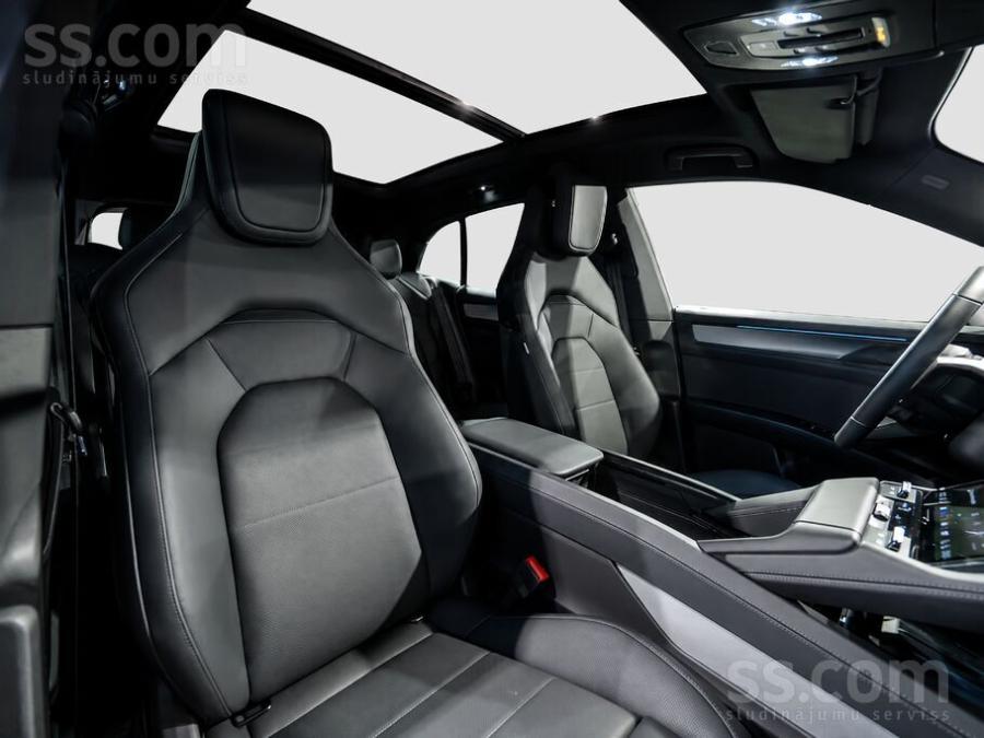 Melns Porsche Cayenne 2026 Rīga, ar dzinēja tilpumu 3.00 L un nobraukumu 9 tūkst. km par 124890 €, foto 6 vietnē AUTOMOTO.COM.LV