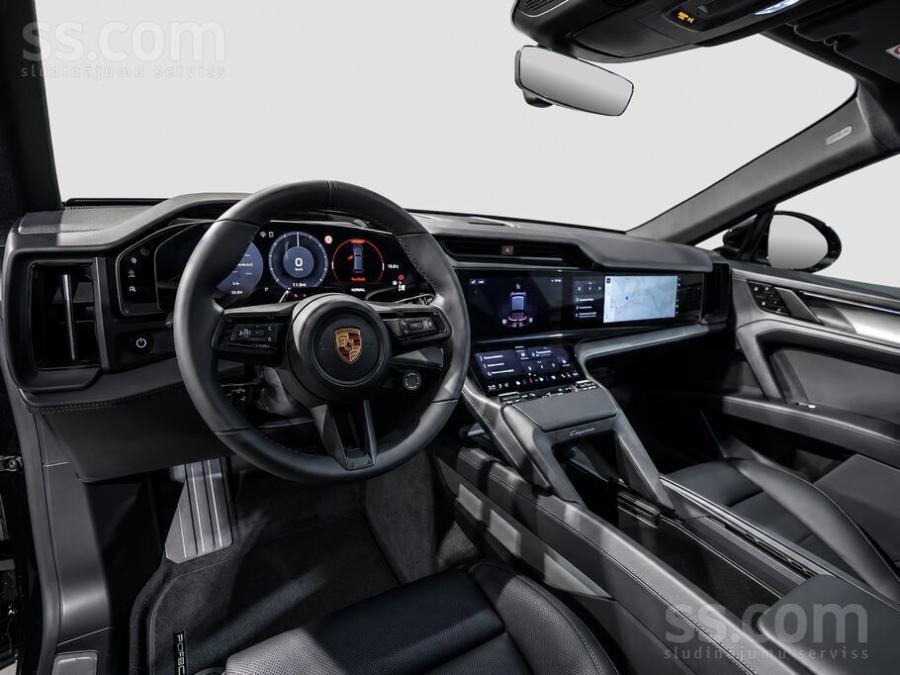 Melns Porsche Cayenne 2026 Rīga, ar dzinēja tilpumu 3.00 L un nobraukumu 9 tūkst. km par 124890 €, foto 7 vietnē AUTOMOTO.COM.LV