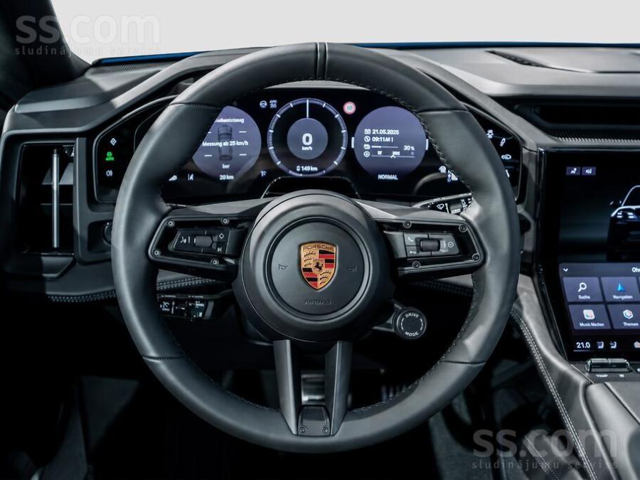 Melns Porsche Cayenne 2026 Rīga, ar dzinēja tilpumu 3.00 L un nobraukumu 9 tūkst. km par 124890 €, foto 9 vietnē AUTOMOTO.COM.LV