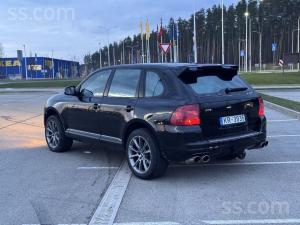 Melns Porsche Cayenne 2005 Rēzekne, ar dzinēja tilpumu 3.20 L un nobraukumu 262 tūkst. km par 3700 €, foto 2 vietnē AUTOMOTO.COM.LV