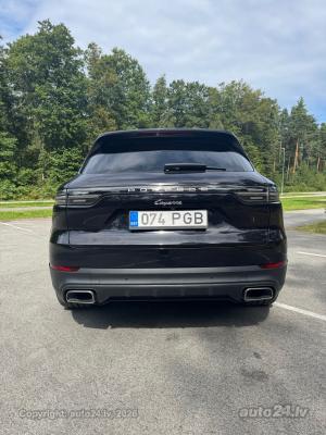 Black Porsche Cayenne 2018 in Tallinn, with an engine capacity of 3.00 L and mileage of 109 thousand km for 42900 €, photo 5 on AUTOMOTO.COM.LV