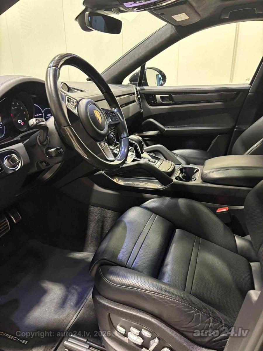 Melns Porsche Cayenne 2019 Tallina, ar dzinēja tilpumu 4.00 L un nobraukumu 79 tūkst. km par 93000 €, foto 5 vietnē AUTOMOTO.COM.LV