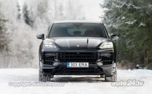 Melns Porsche Cayenne 2025 Tallina, ar dzinēja tilpumu 3.00 L un nobraukumu 20 tūkst. km par 129000 €, foto 3 vietnē AUTOMOTO.COM.LV