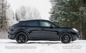 Melns Porsche Cayenne 2025 Tallina, ar dzinēja tilpumu 3.00 L un nobraukumu 20 tūkst. km par 129000 €, foto 6 vietnē AUTOMOTO.COM.LV