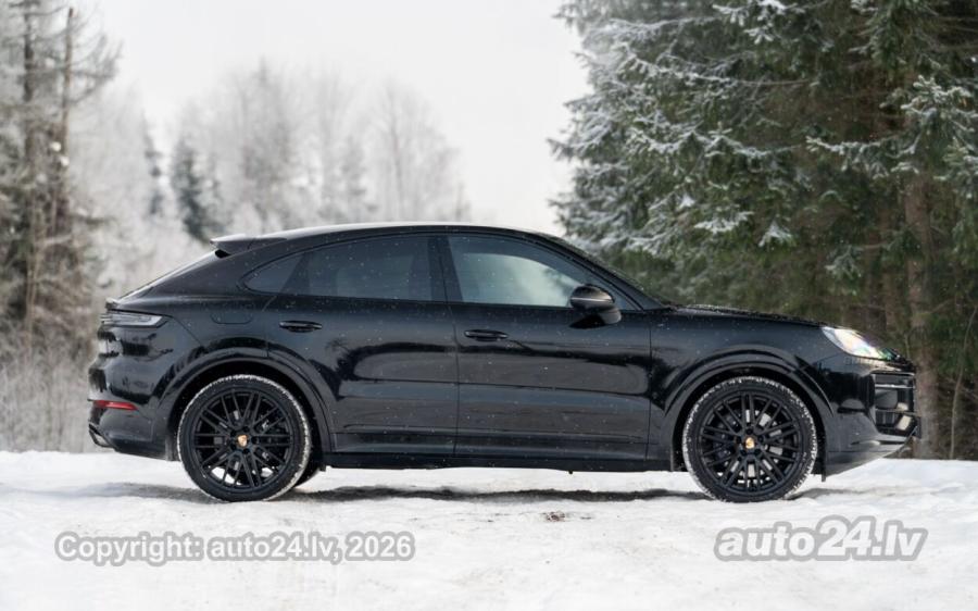 Melns Porsche Cayenne 2025 Tallina, ar dzinēja tilpumu 3.00 L un nobraukumu 20 tūkst. km par 129000 €, foto 6 vietnē AUTOMOTO.COM.LV