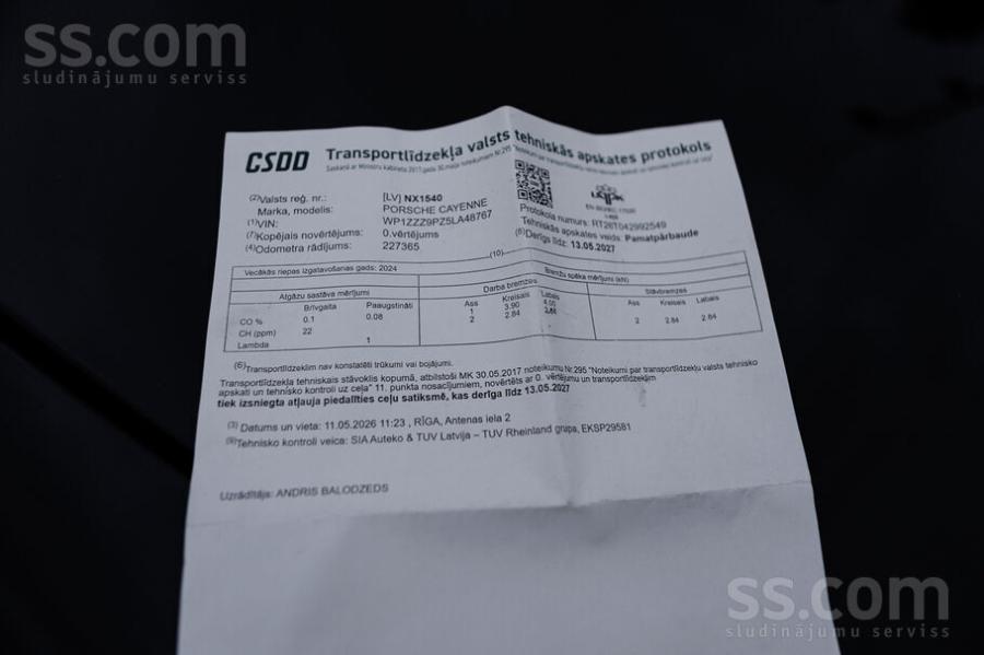 Черный Порше Каен 2005 в Рига, объемом двигателя 4.50 л и пробегом 232 тыс. км за 6300 €, фото 23 на AUTOMOTO.COM.LV