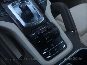 Черный Порше Каен 2012 в Рига, объемом двигателя 4.80 л и пробегом 74 тыс. км за 29990 €, фото 16 на AUTOMOTO.COM.LV