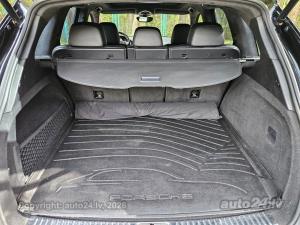 Melns Porsche Cayenne 2013 Tallina, ar dzinēja tilpumu 4.10 L un nobraukumu 252 tūkst. km par 25999 €, foto 21 vietnē AUTOMOTO.COM.LV