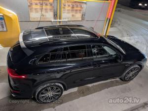 Melns Porsche Cayenne 2015 Tallina, ar dzinēja tilpumu 3.00 L un nobraukumu 162 tūkst. km par 29900 €, foto 8 vietnē AUTOMOTO.COM.LV