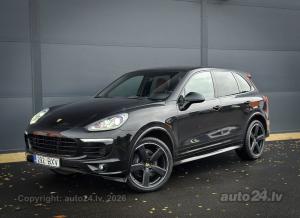 Melns Porsche Cayenne 2017 Kuresāre, ar dzinēja tilpumu 3.00 L un nobraukumu 183 tūkst. km par 28500 €, foto  vietnē AUTOMOTO.COM.LV