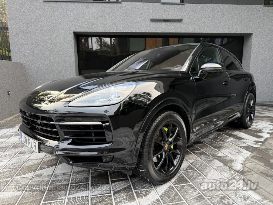 Black Porsche Cayenne 2020 in Tallinn, with an engine capacity of 3.00 L and mileage of 60 thousand km for 69900 €, photo 1 on AUTOMOTO.COM.LV