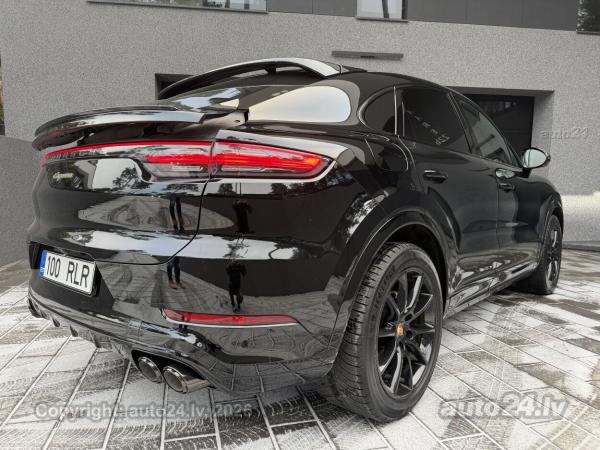 Black Porsche Cayenne 2020 in Tallinn, with an engine capacity of 3.00 L and mileage of 60 thousand km for 69900 €, photo 3 on AUTOMOTO.COM.LV