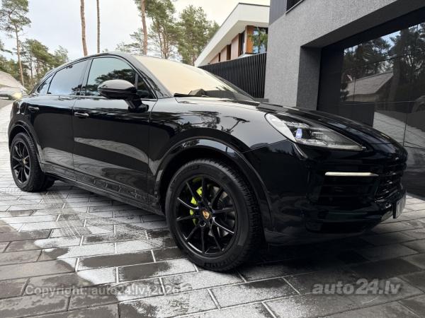 Black Porsche Cayenne 2020 in Tallinn, with an engine capacity of 3.00 L and mileage of 60 thousand km for 69900 €, photo 4 on AUTOMOTO.COM.LV