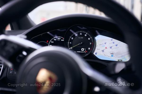 Melns Porsche Cayenne 2023 Tallina, ar dzinēja tilpumu 3.00 L un nobraukumu 83 tūkst. km par 69990 €, foto 11 vietnē AUTOMOTO.COM.LV