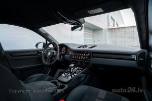 Melns Porsche Cayenne 2023 Tartu, ar dzinēja tilpumu 4.00 L un nobraukumu 33 tūkst. km par 163900 €, foto 3 vietnē AUTOMOTO.COM.LV