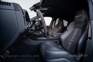 Melns Porsche Cayenne 2023 Tartu, ar dzinēja tilpumu 4.00 L un nobraukumu 33 tūkst. km par 163900 €, foto 17 vietnē AUTOMOTO.COM.LV