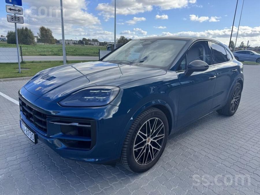 Zils Porsche Cayenne 2026 Rīga, ar dzinēja tilpumu 3.00 L un nobraukumu 13 tūkst. km par 105000 €, foto 1 vietnē AUTOMOTO.COM.LV