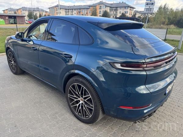 Blue Porsche Cayenne 2026 in Riga, with an engine capacity of 3.00 L and mileage of 13 thousand km for 105000 €, photo 4 on AUTOMOTO.COM.LV
