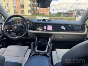 Zils Porsche Cayenne 2026 Rīga, ar dzinēja tilpumu 3.00 L un nobraukumu 13 tūkst. km par 105000 €, foto 11 vietnē AUTOMOTO.COM.LV