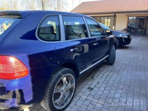 Blue Porsche Cayenne 2005 in Rezekne, with an engine capacity of 3.20 L and mileage of 0 thousand km for 4500 €, photo 2 on AUTOMOTO.COM.LV