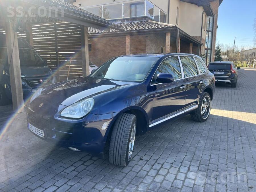 Blue Porsche Cayenne 2005 in Rezekne, with an engine capacity of 3.20 L and mileage of 0 thousand km for 4500 €, photo 10 on AUTOMOTO.COM.LV