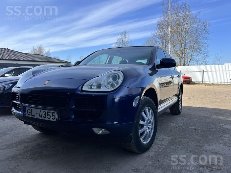 Blue Porsche Cayenne 2005 in Rezekne, with an engine capacity of 3.20 L and mileage of 0 thousand km for 4500 €, photo 13 on AUTOMOTO.COM.LV