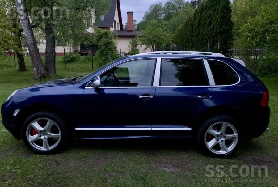 Blue Porsche Cayenne 2007 in Riga, with an engine capacity of 4.50 L and mileage of 348 thousand km for 11000 €, photo 3 on AUTOMOTO.COM.LV