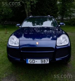 Blue Porsche Cayenne 2007 in Riga, with an engine capacity of 4.50 L and mileage of 348 thousand km for 11000 €, photo 4 on AUTOMOTO.COM.LV